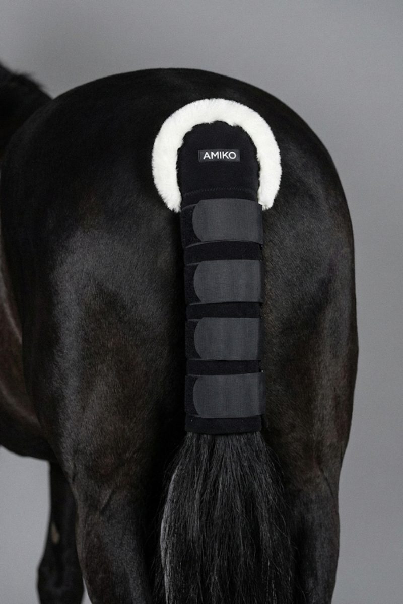 Amiko Tail Guard, Black | Amiko & Friends